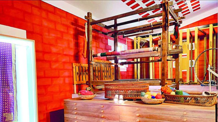 Centre to set up 10 more Handloom Design Resource Centres - Connect Civils